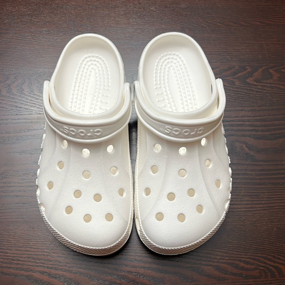 CROCS | Shoes | White Crocs Size 8mw | Poshmark